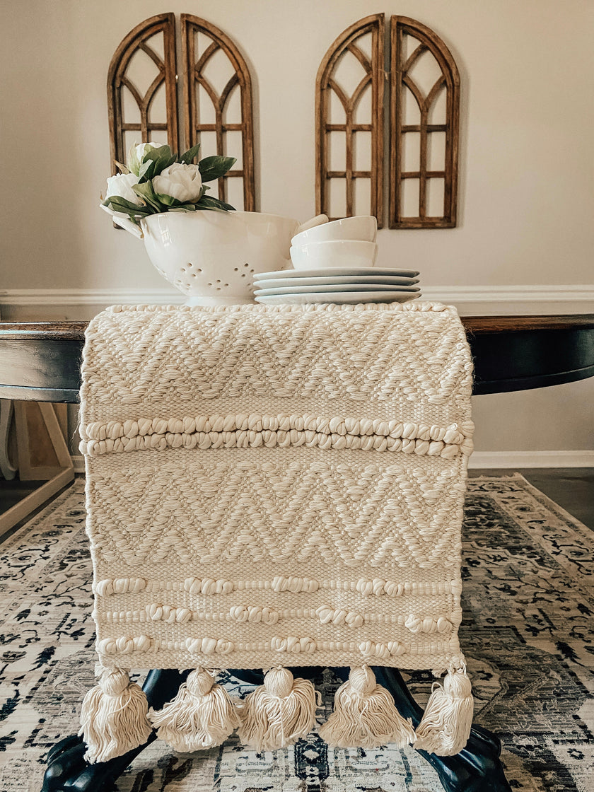 Pom Pom Tassel Table Runner – Homestead City Decor